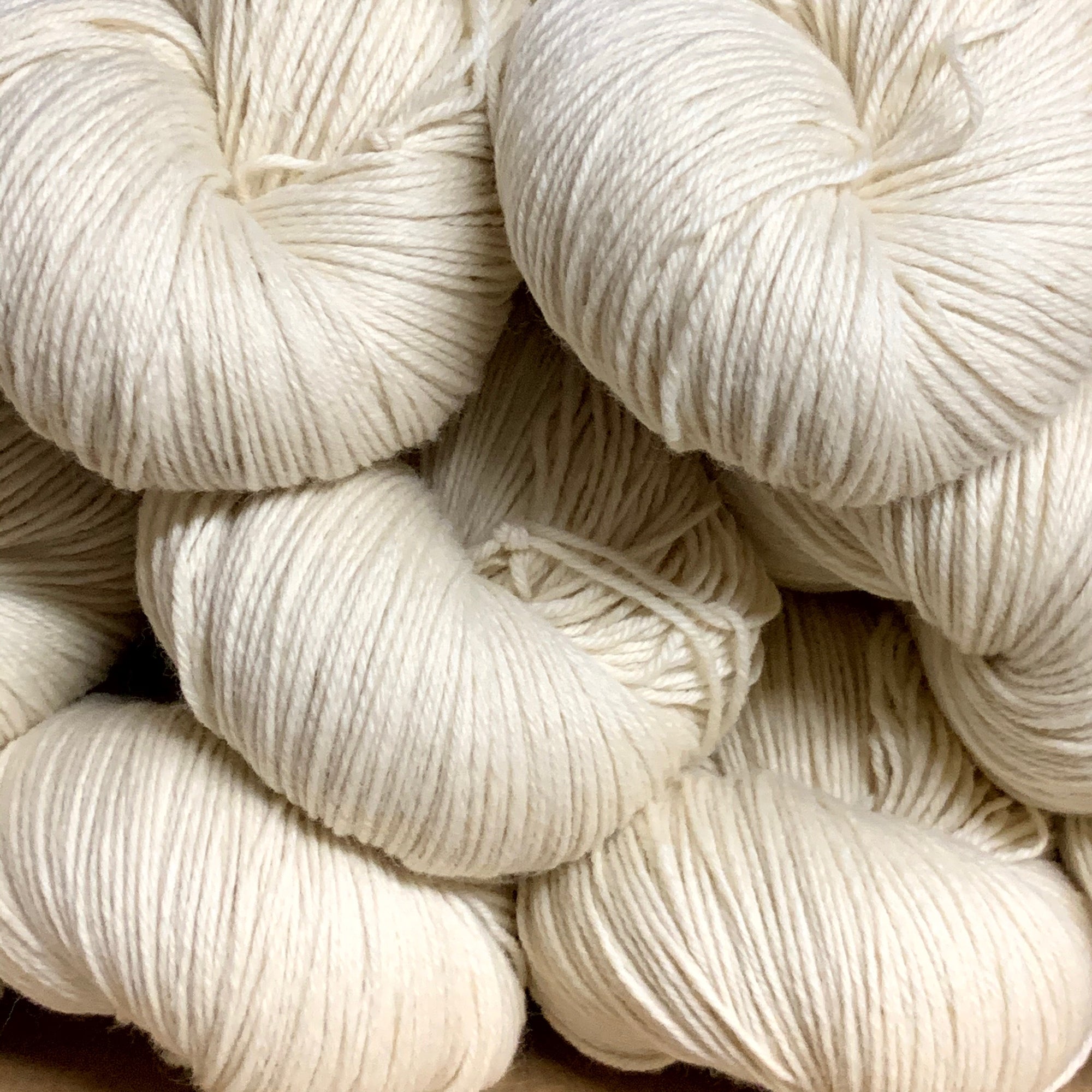 Hand-dyed Yarn | The Woolen Rabbit, Conway NH
